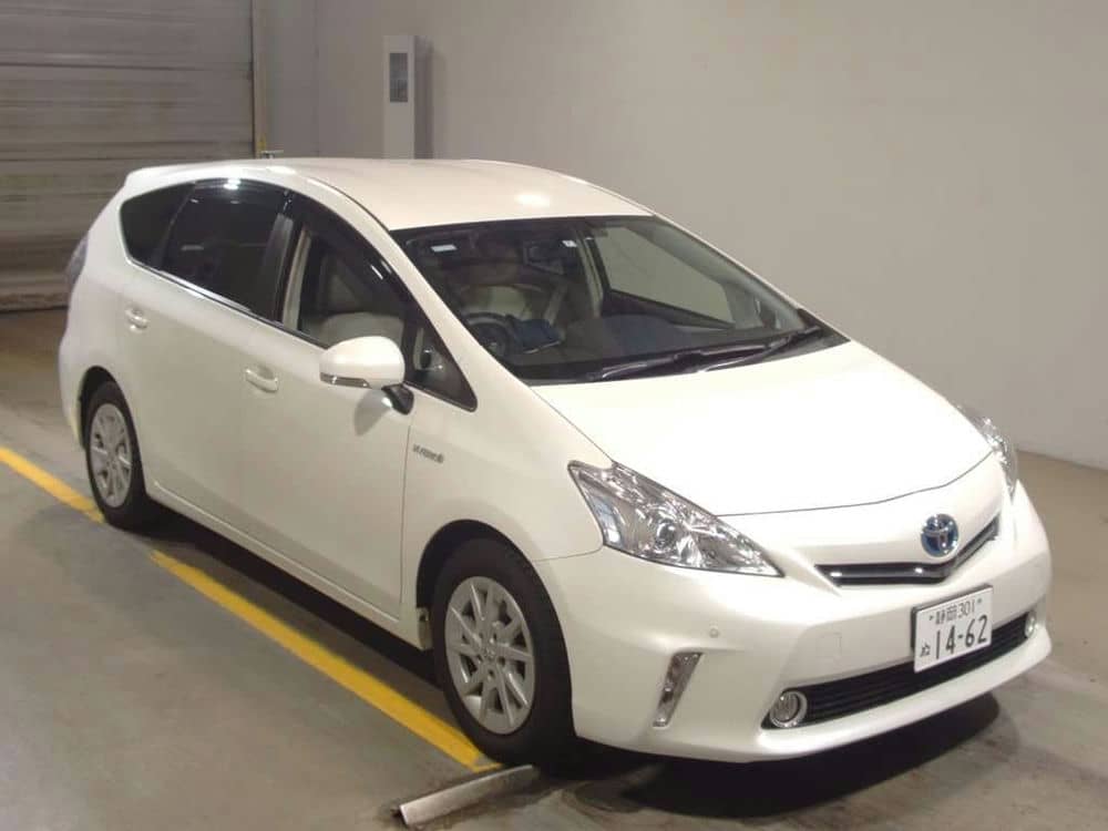 TOYOTA PRIUS ALPHA 2014 | CRAVTO